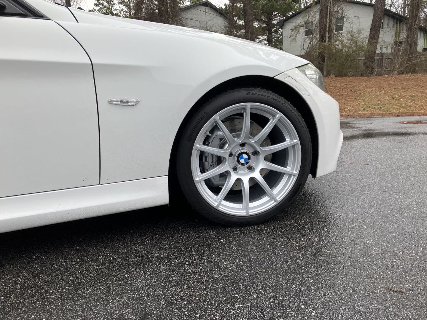 BMW E91 LCI Wagon 3 Series with 18" SM-10 Wheels in Race Silver