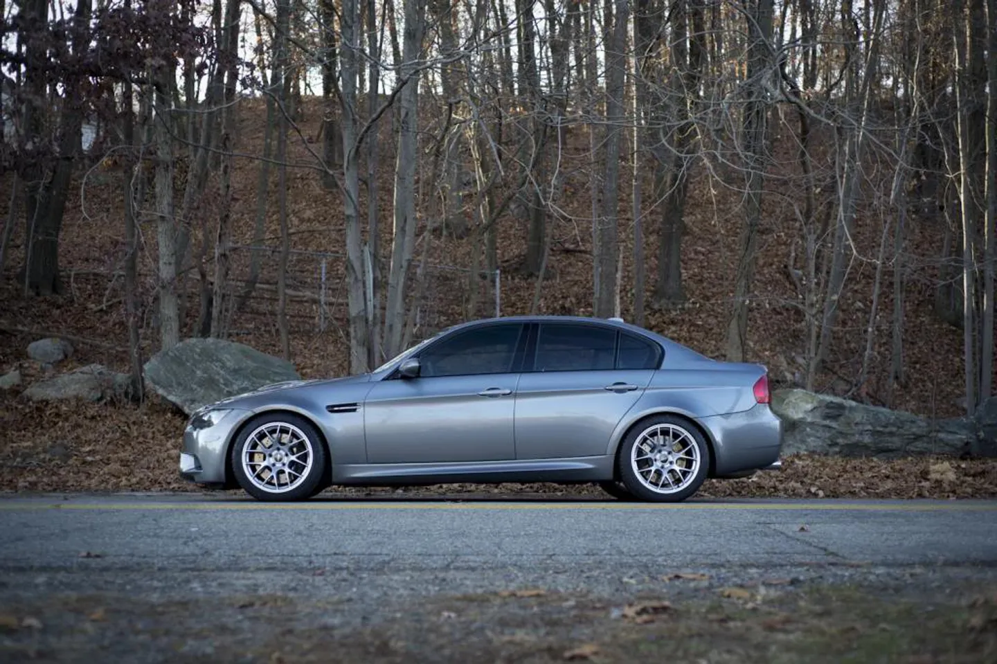 BMW E90 Sedan M3 with 18" EC-7 Wheels in Race Silver