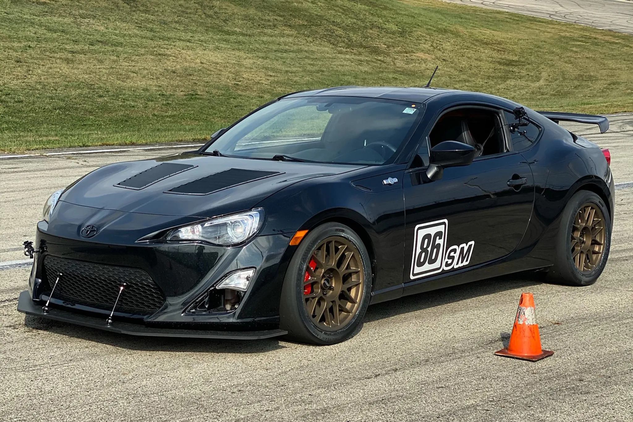 Tire Slayer LS2 Powered FRS Featuring Apex ARC-8 Wheels