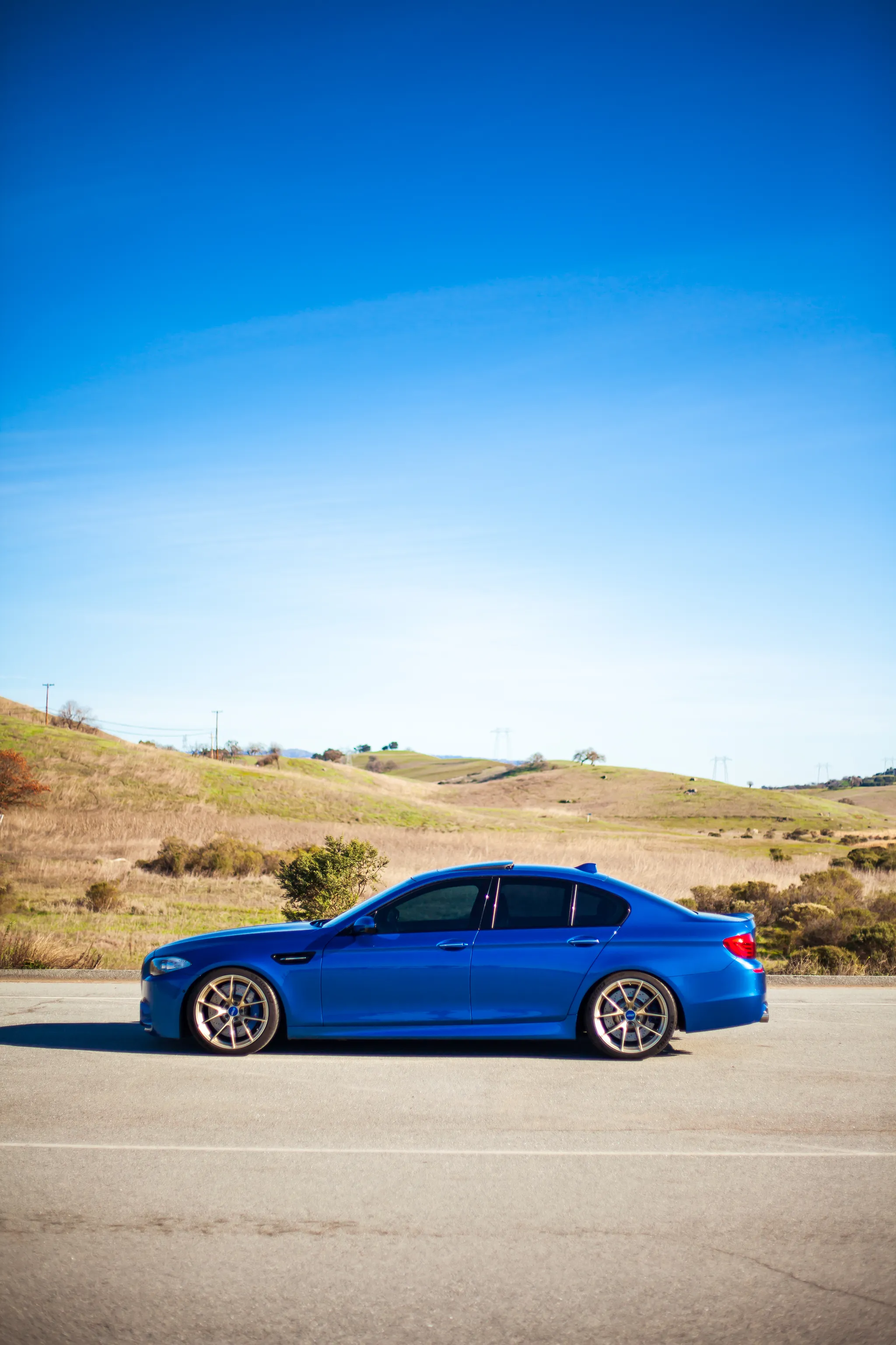 BMW F10 M5 with 20" VS-5RS Wheels in Motorsport Gold