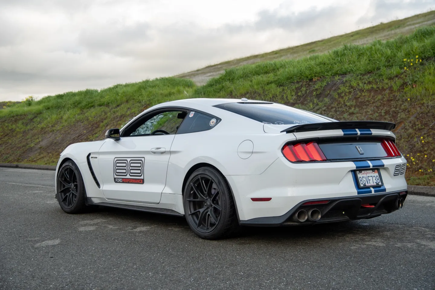 Ford S550 Mustang GT350 with 19" VS-5RS Wheels in Satin Black