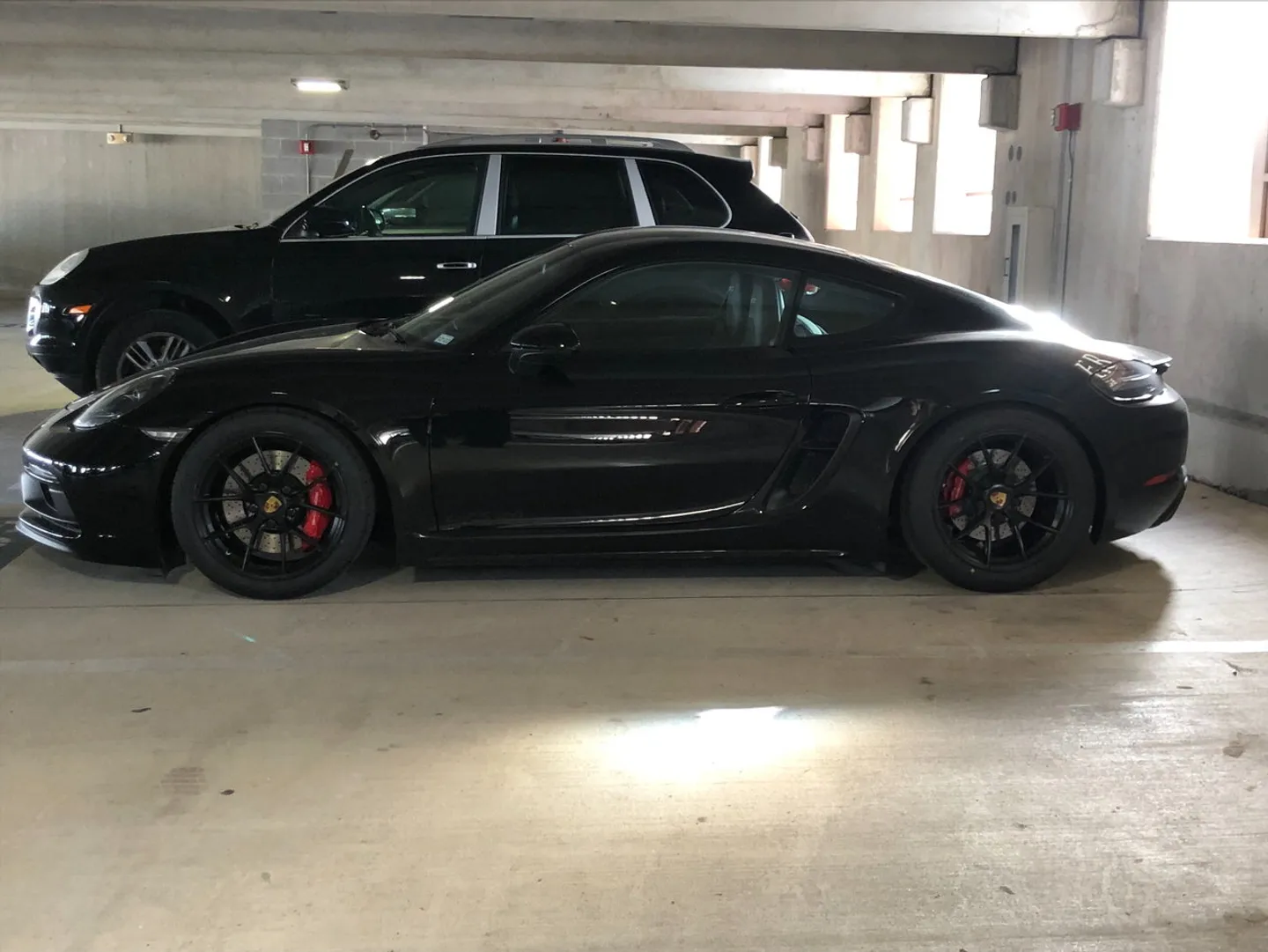 Porsche 718 Cayman GTS 4.0L with 18" VS-5RS Wheels in Satin Black