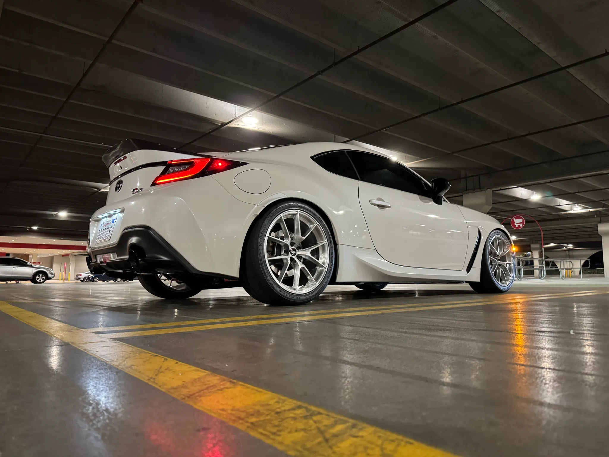 Toyota GR86 with 18" VS-5RS Wheels in Brushed Clear