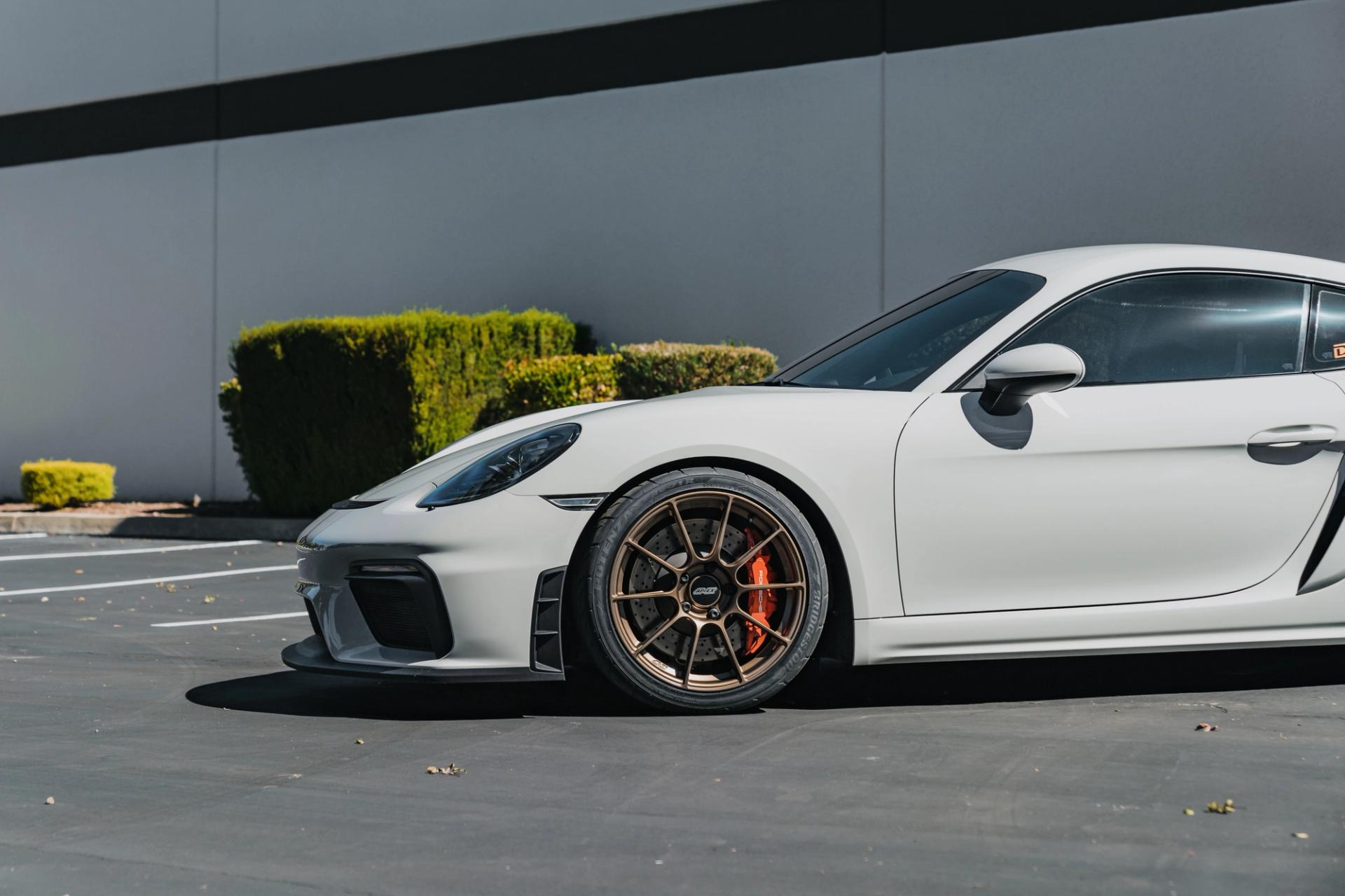 Porsche 718 Cayman GT4 with 19" SM-10RS Wheels in Satin Bronze