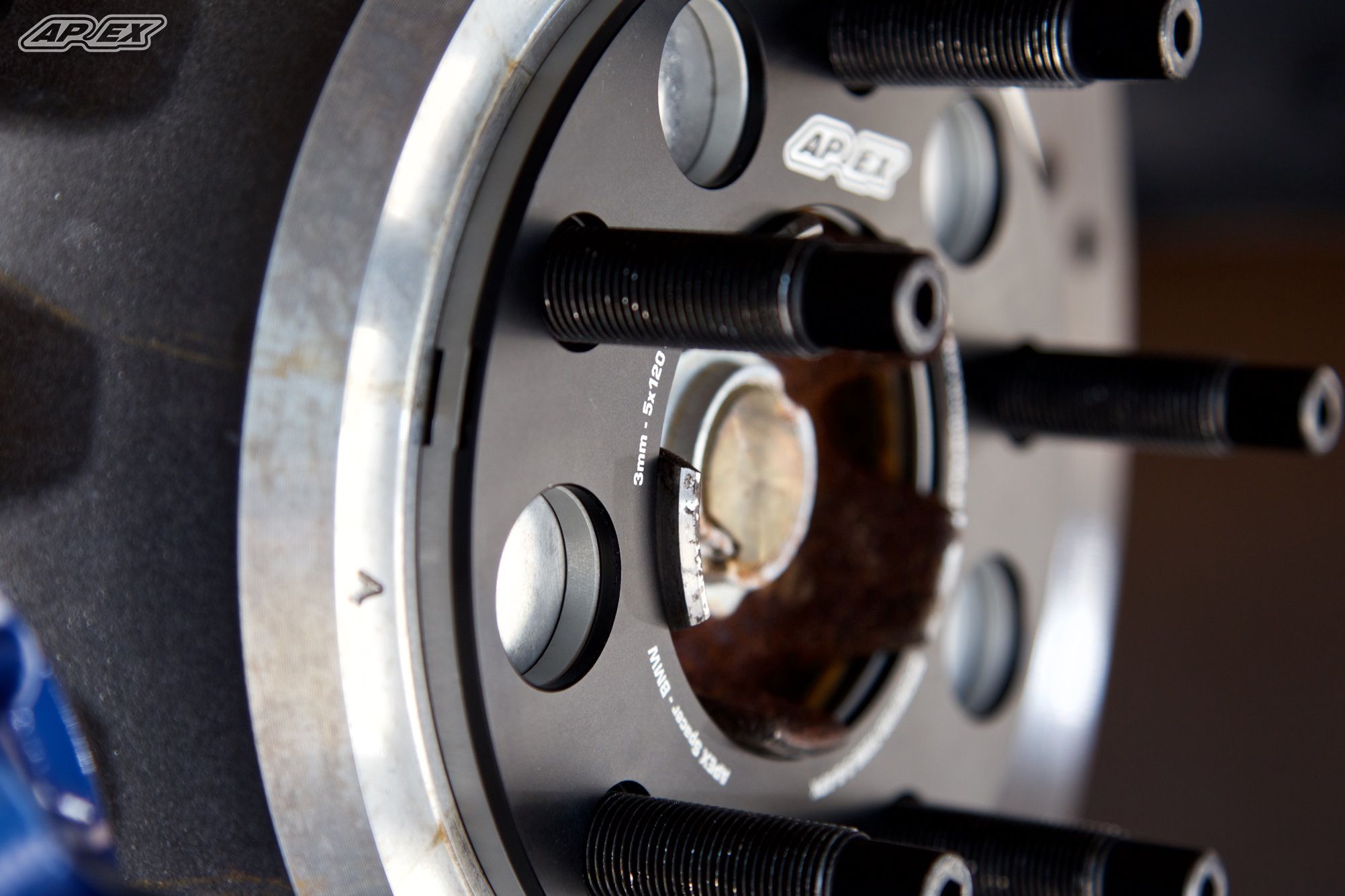 F8X rear wheel development: Optimizing fitment for 11" wheels and 305 ...