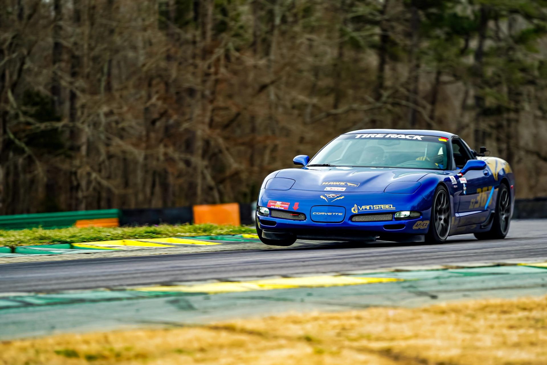 Chevrolet C5 Corvette Z06 with 18" EC-7 Wheels in Anthracite