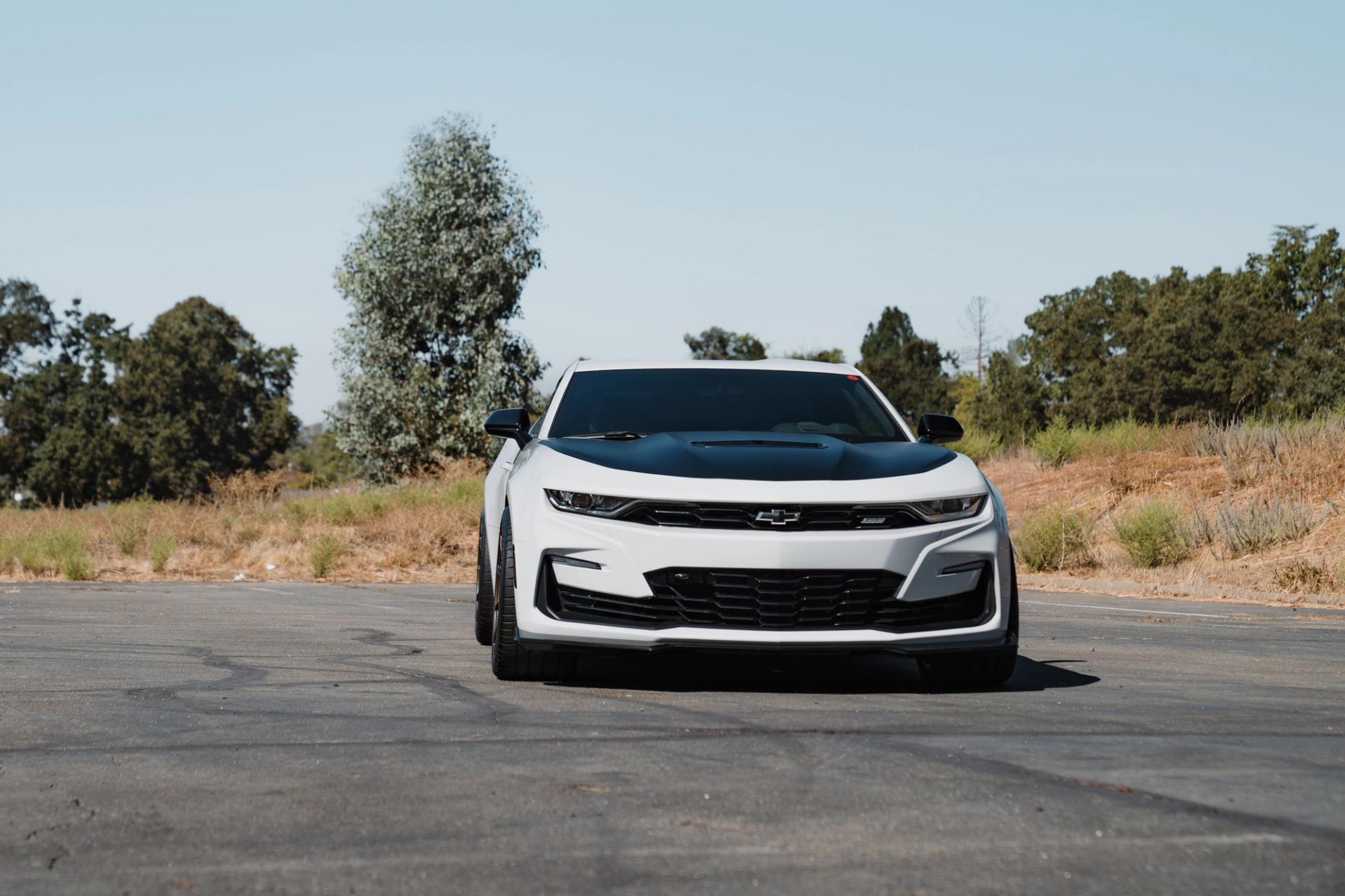 Chevrolet 6th Gen Camaro SS 1LE with 19" SM-10RS Wheels in Satin Bronze