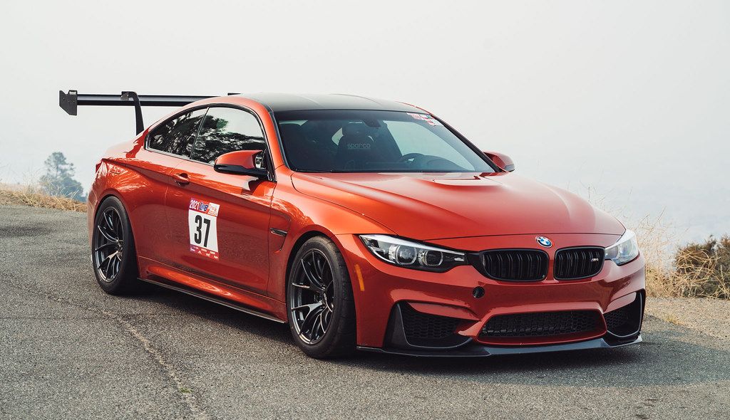 Sakhir Orange M4 Track Car | Featuring Apex Forged 18” VS-5RS Sprint ...