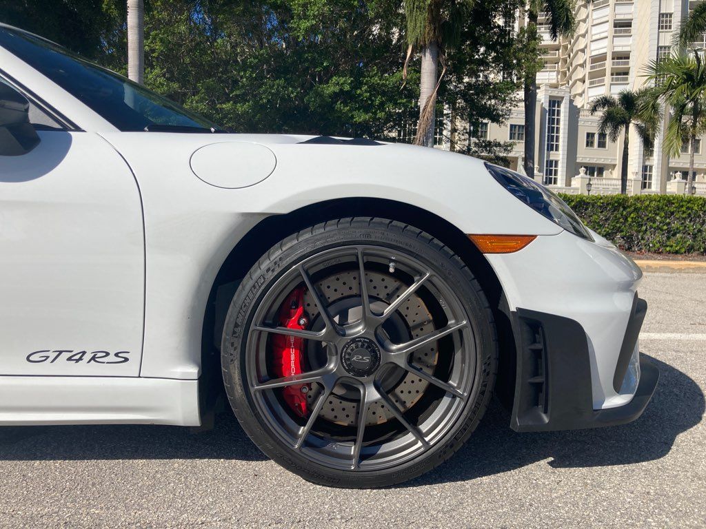 Porsche 718 Cayman GT4 RS with 20" VS-5RS Wheels in Anthracite