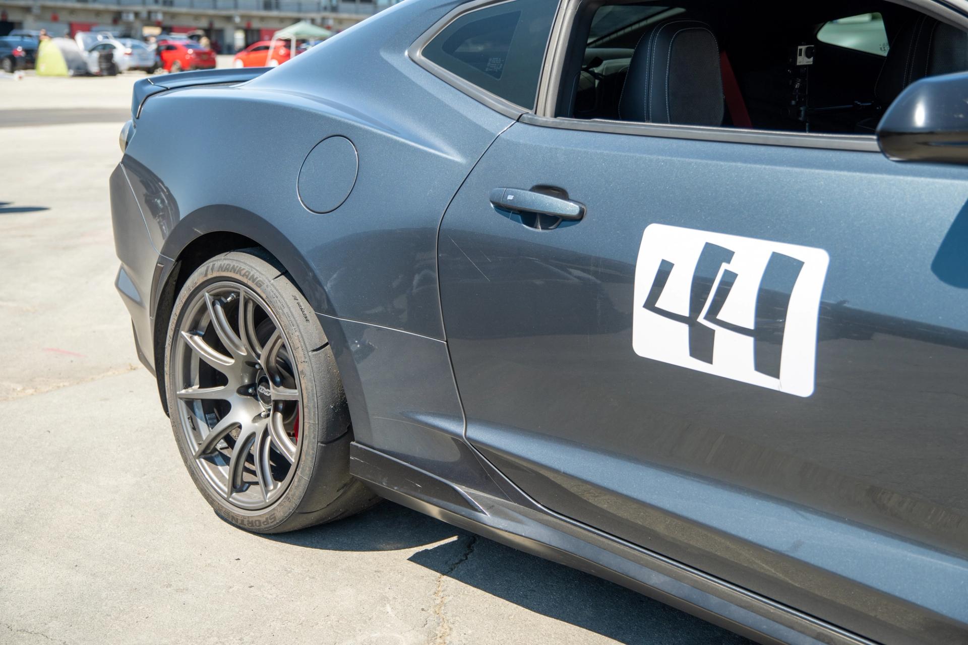 Chevrolet 6th Gen Camaro SS 1LE with 19" SM-10 Wheels in Anthracite
