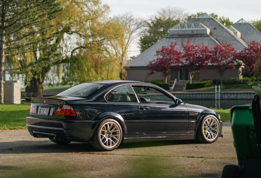 BMW E46 M3 with 18" EC-7 Wheels in Race Silver