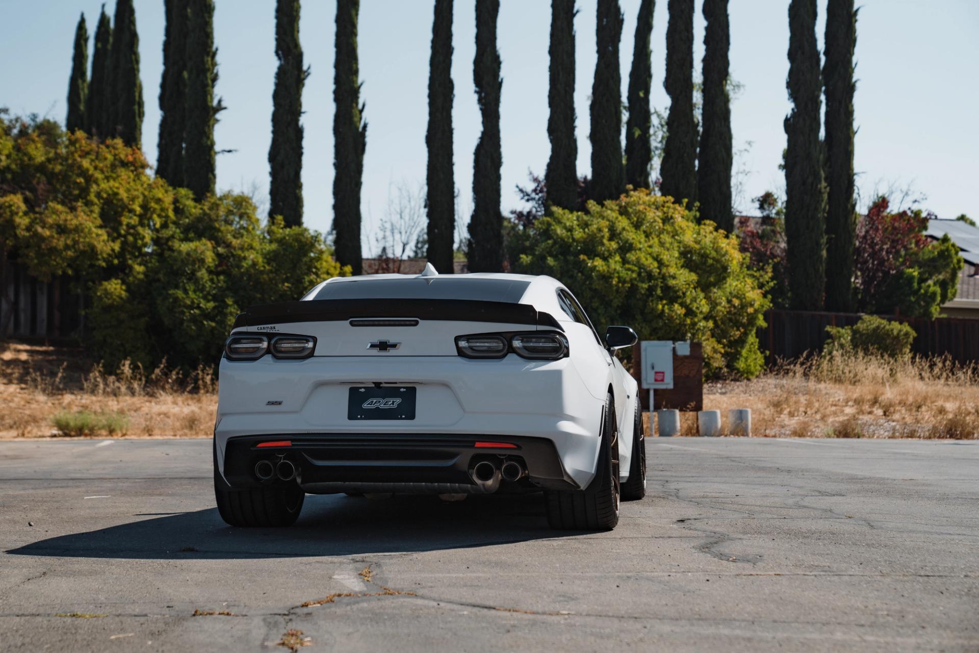 Chevrolet 6th Gen Camaro SS 1LE with 19" SM-10RS Wheels in Satin Bronze