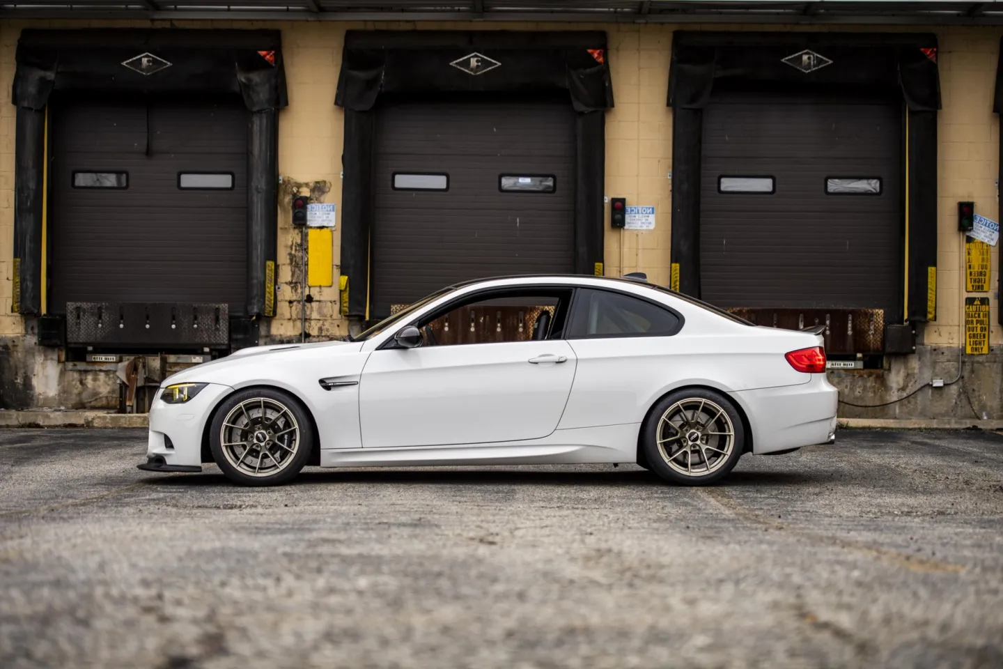 BMW E92 Coupe M3 with 18" VS-5RS Wheels in Motorsport Gold