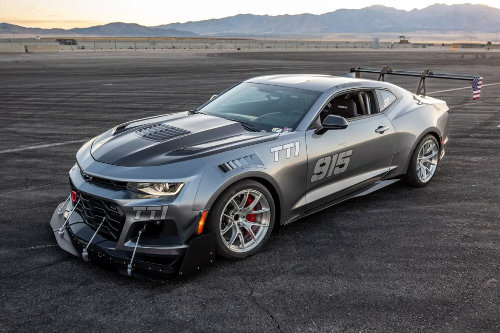 Chevrolet 6th Gen Camaro ZL1 1LE with 18" VS-5RS Wheels in Brushed Clear