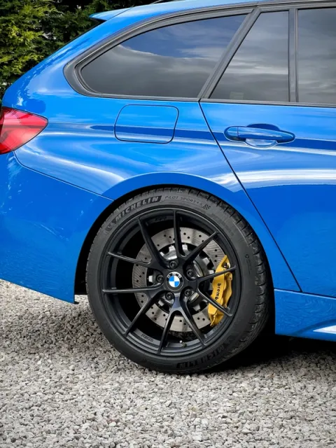 BMW F31 Wagon 3 Series with 19" VS-5RS Wheels in Satin Black