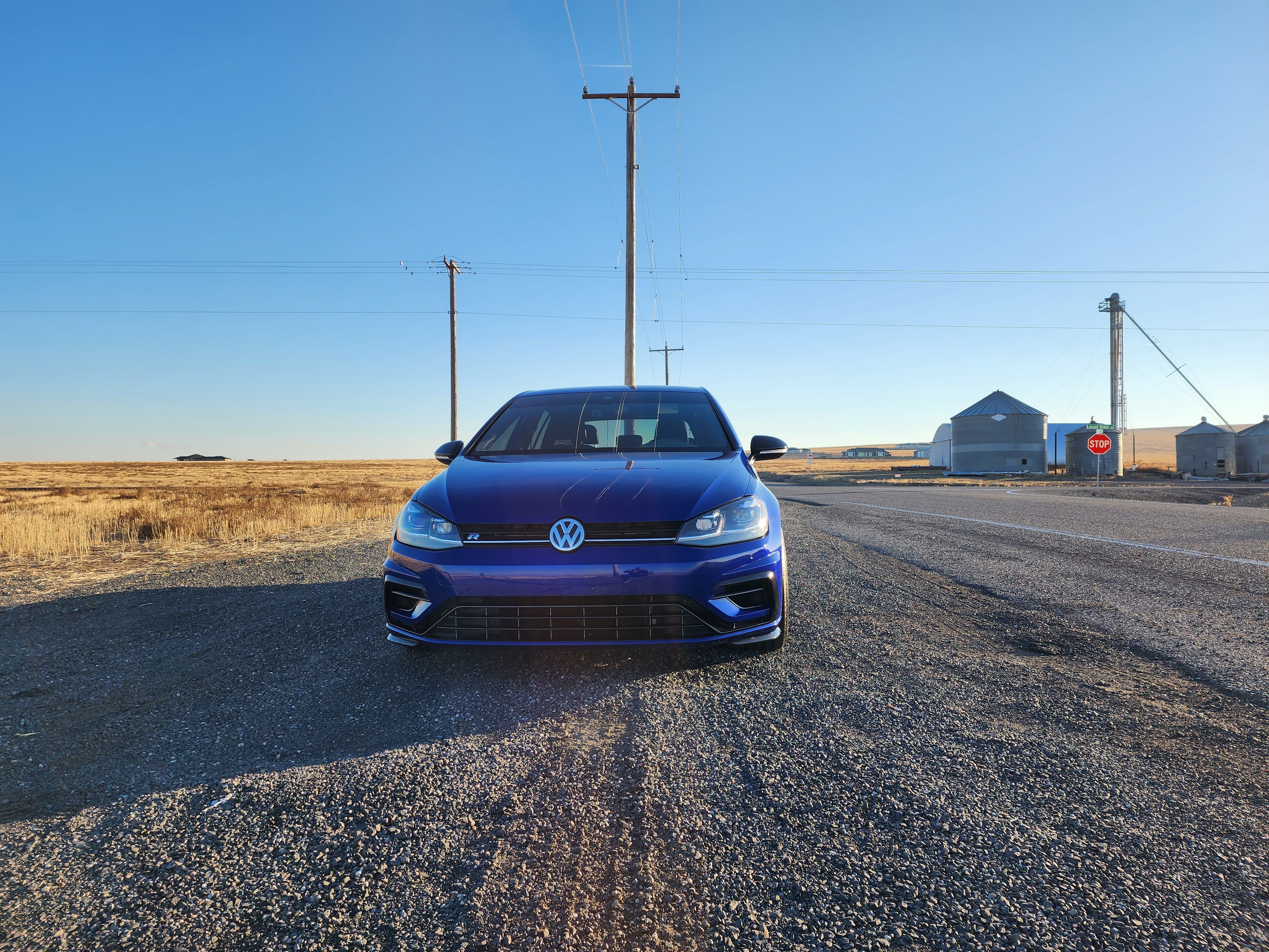 VW MK7 Golf R with 18" VS-5RS Wheels in Satin Black