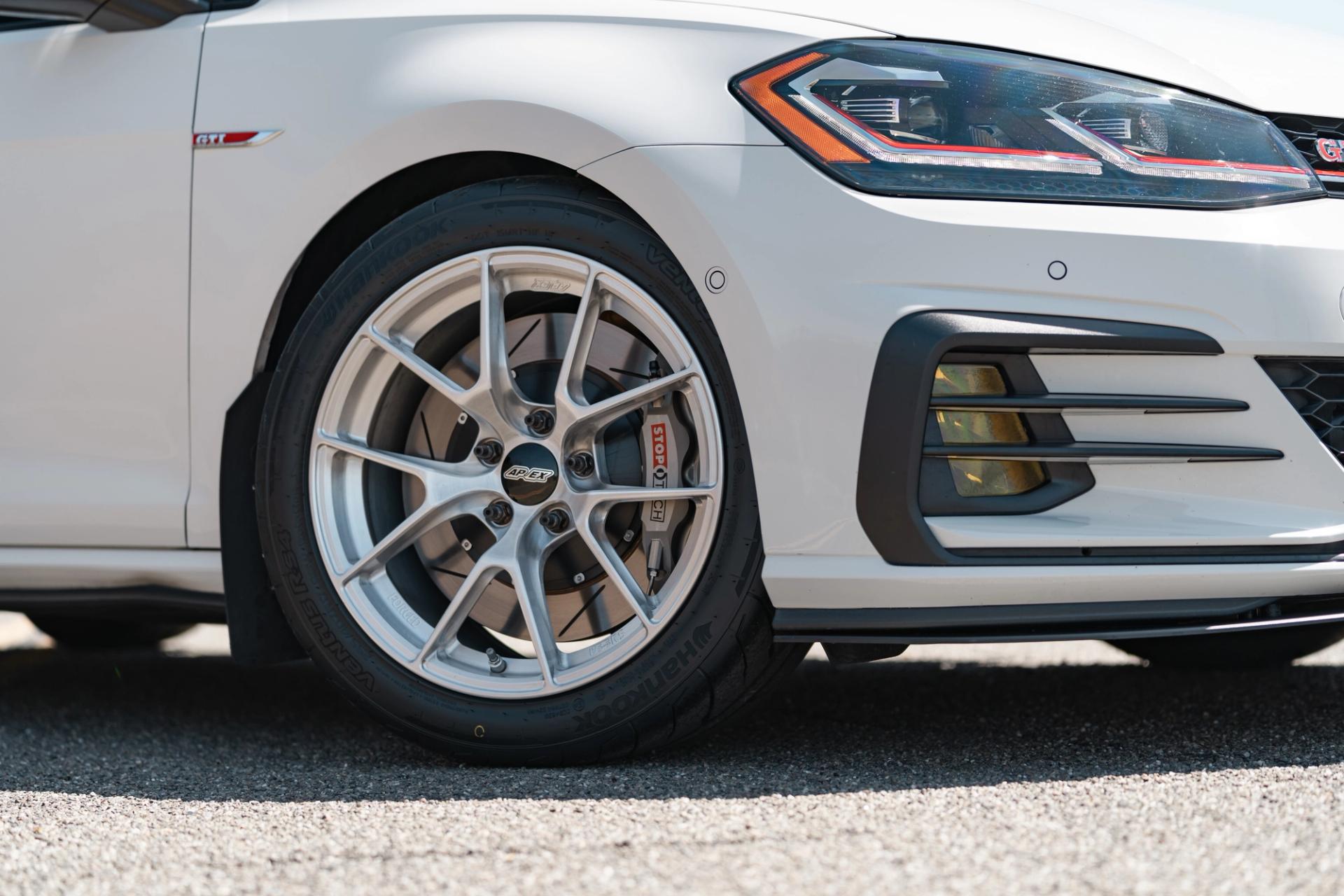 VW MK7 GTI with 17" VS-5RS Wheels in Brushed Clear