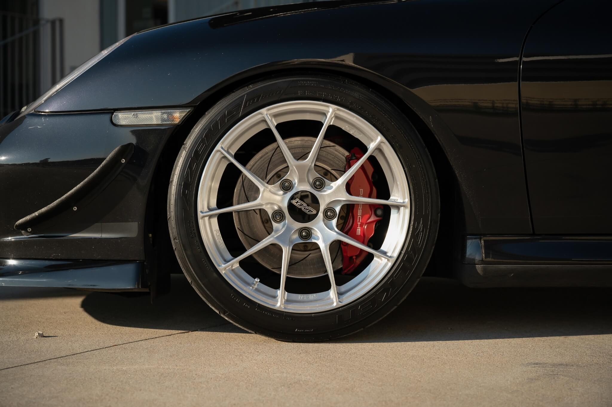 Porsche 911 996 Turbo with 18" VS-5RS Wheels in Brushed Clear