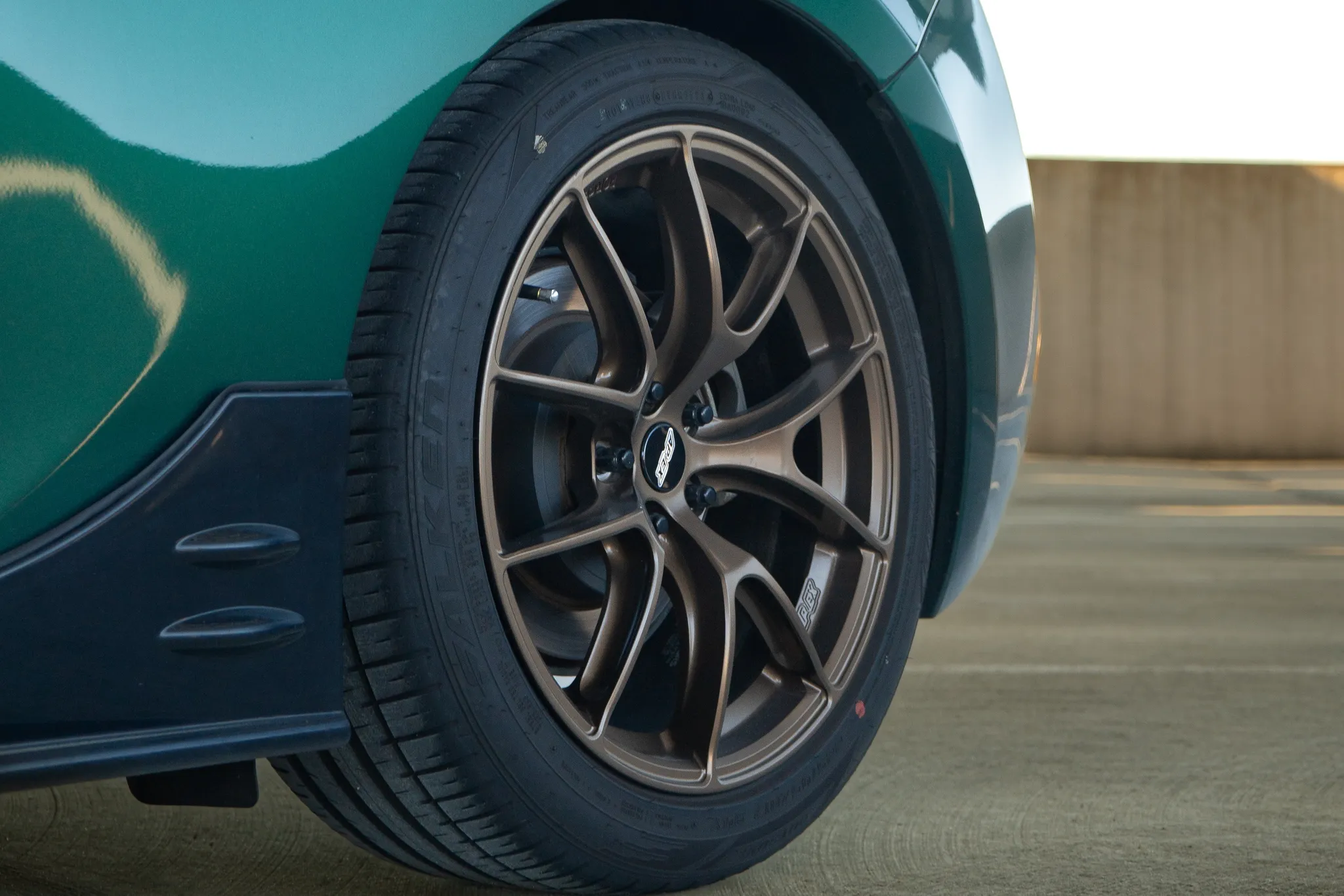 Toyota 86 / GT86 / FT86 with 17" VS-5RS Wheels in Satin Bronze