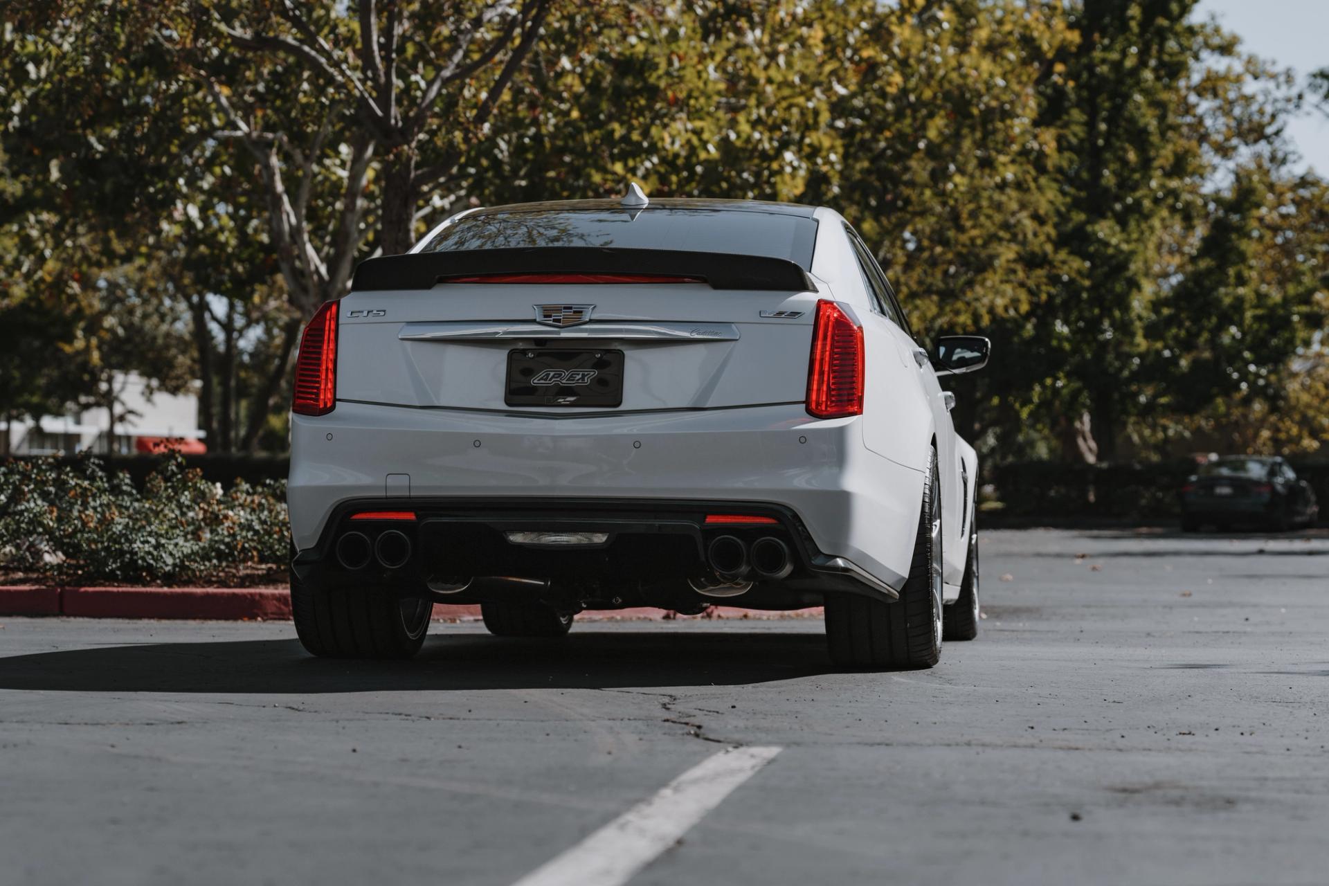 Cadillac Gen 3 CTS-V with 19" SM-10RS Wheels in Brushed Clear