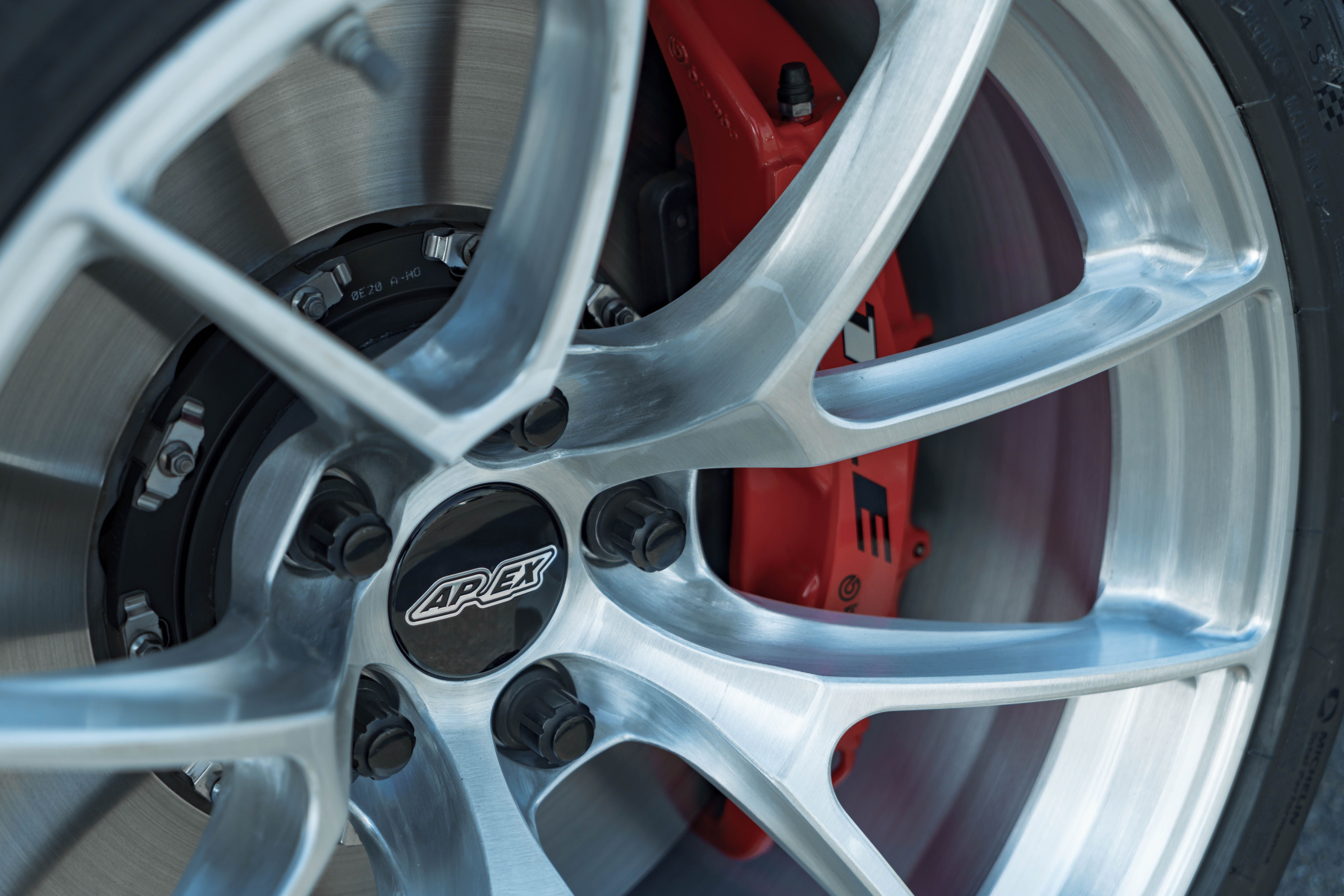 Chevrolet 6th Gen Camaro ZL1 1LE with 19" VS-5RS Wheels in Brushed Clear