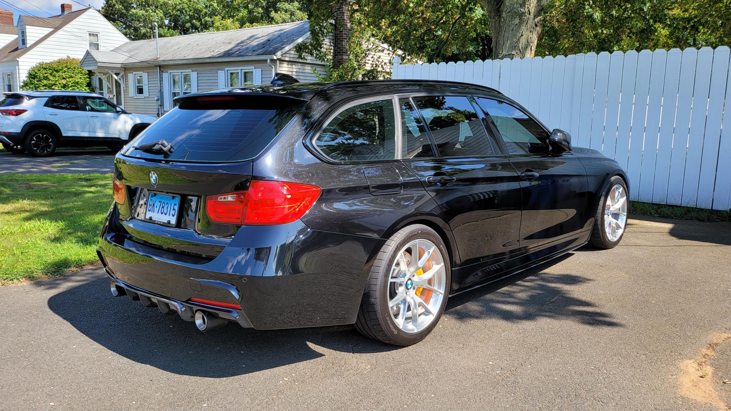 BMW F31 Wagon 3 Series with 18" VS-5RS Wheels in Brushed Clear