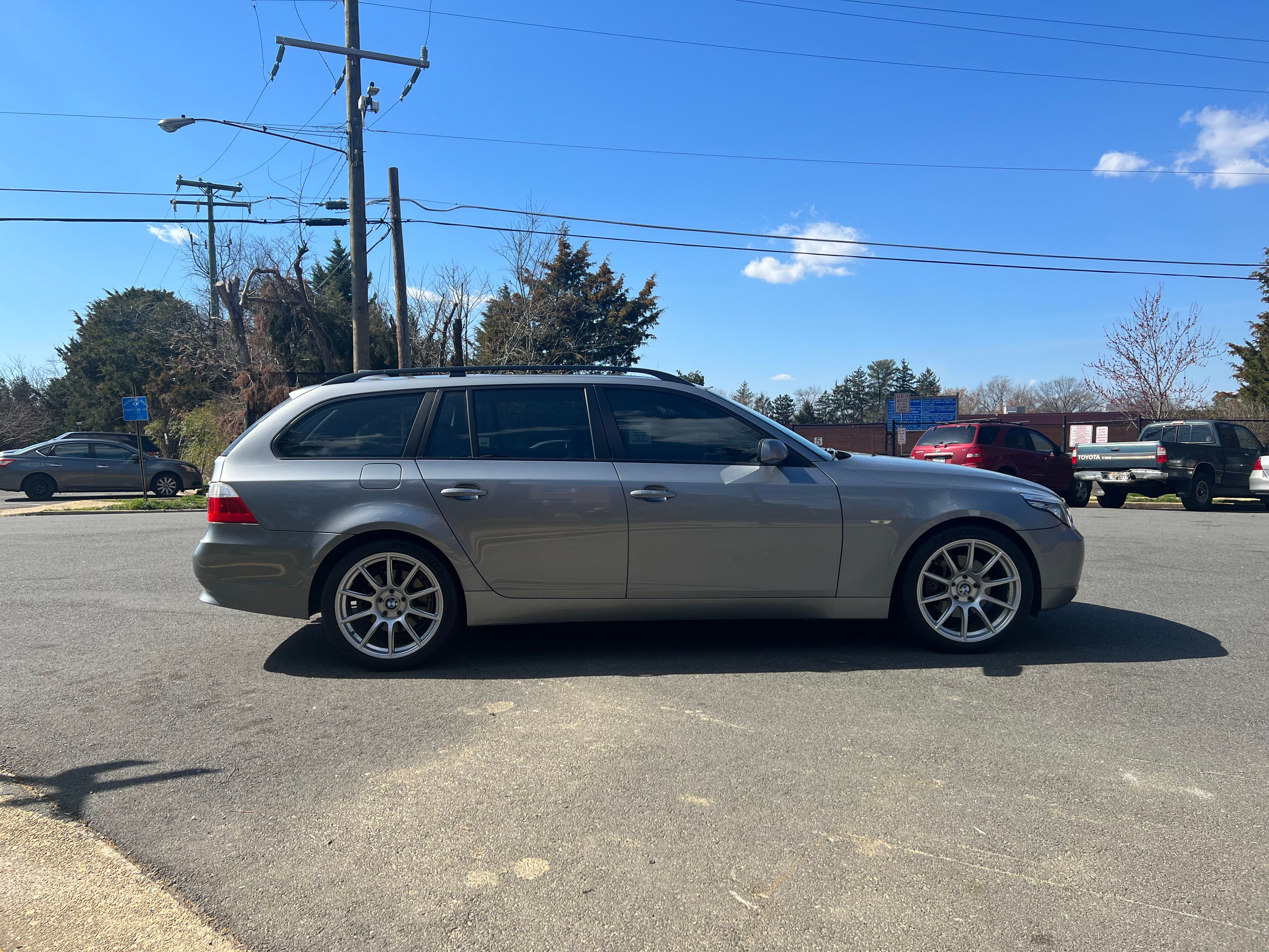 BMW E61 Wagon 5 Series with 19" SM-10 Wheels in Race Silver