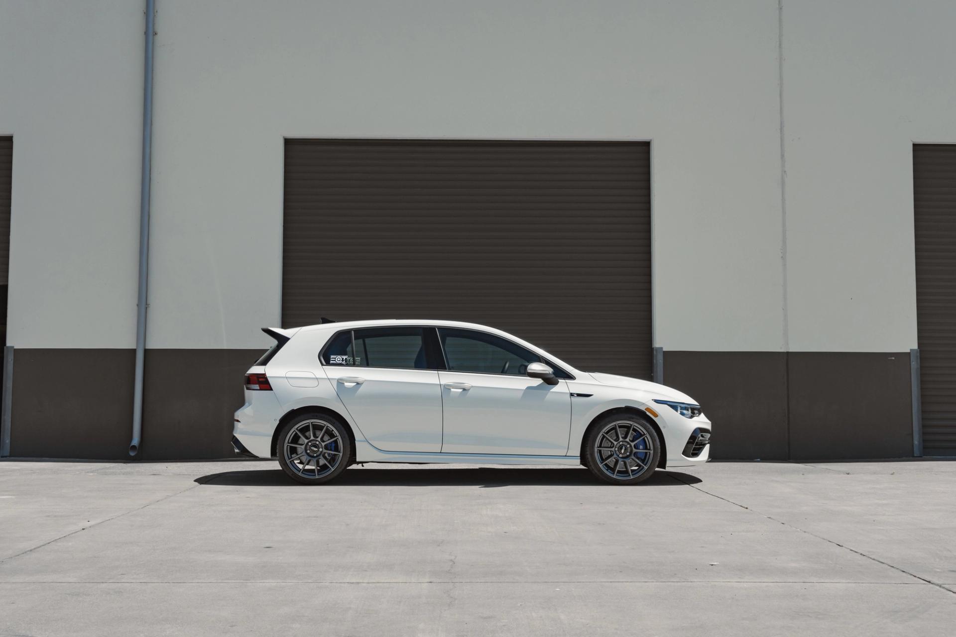 VW MK8 Golf R with 18" SM-10 Wheels in Anthracite