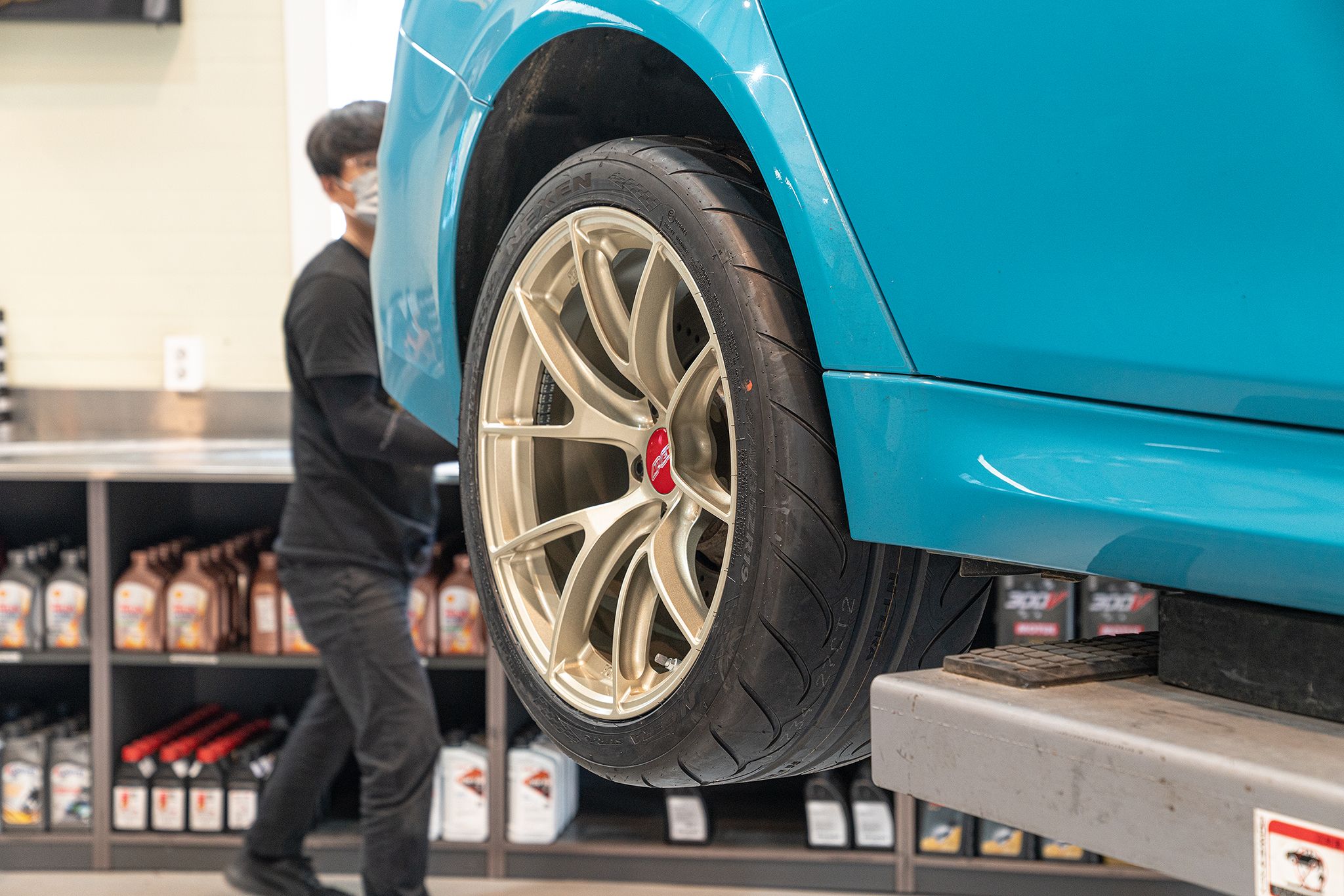 BMW F80 M3 with 19" VS-5RS Wheels in Motorsport Gold