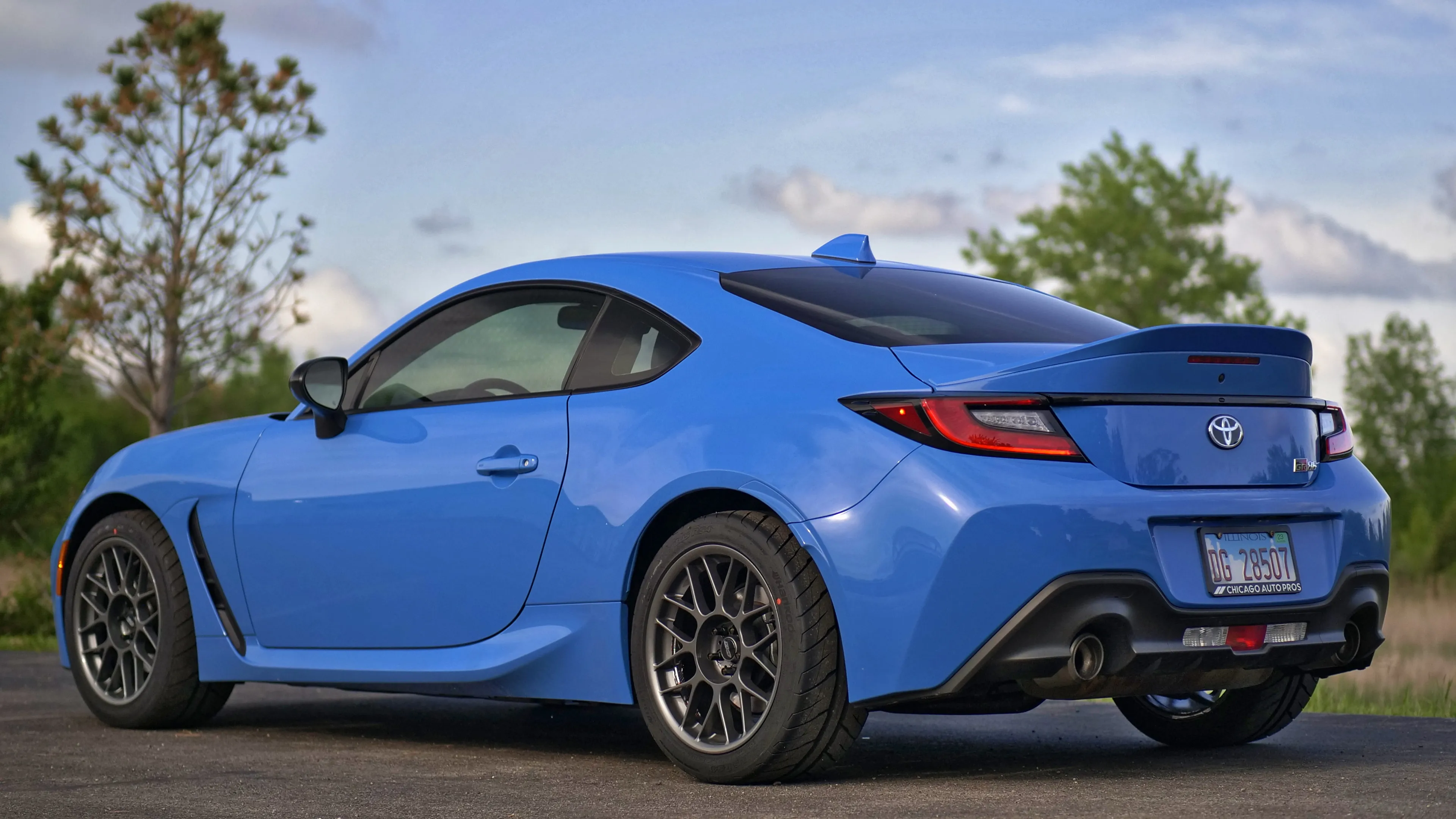 Toyota GR86 with 17" ARC-8 Wheels in Anthracite