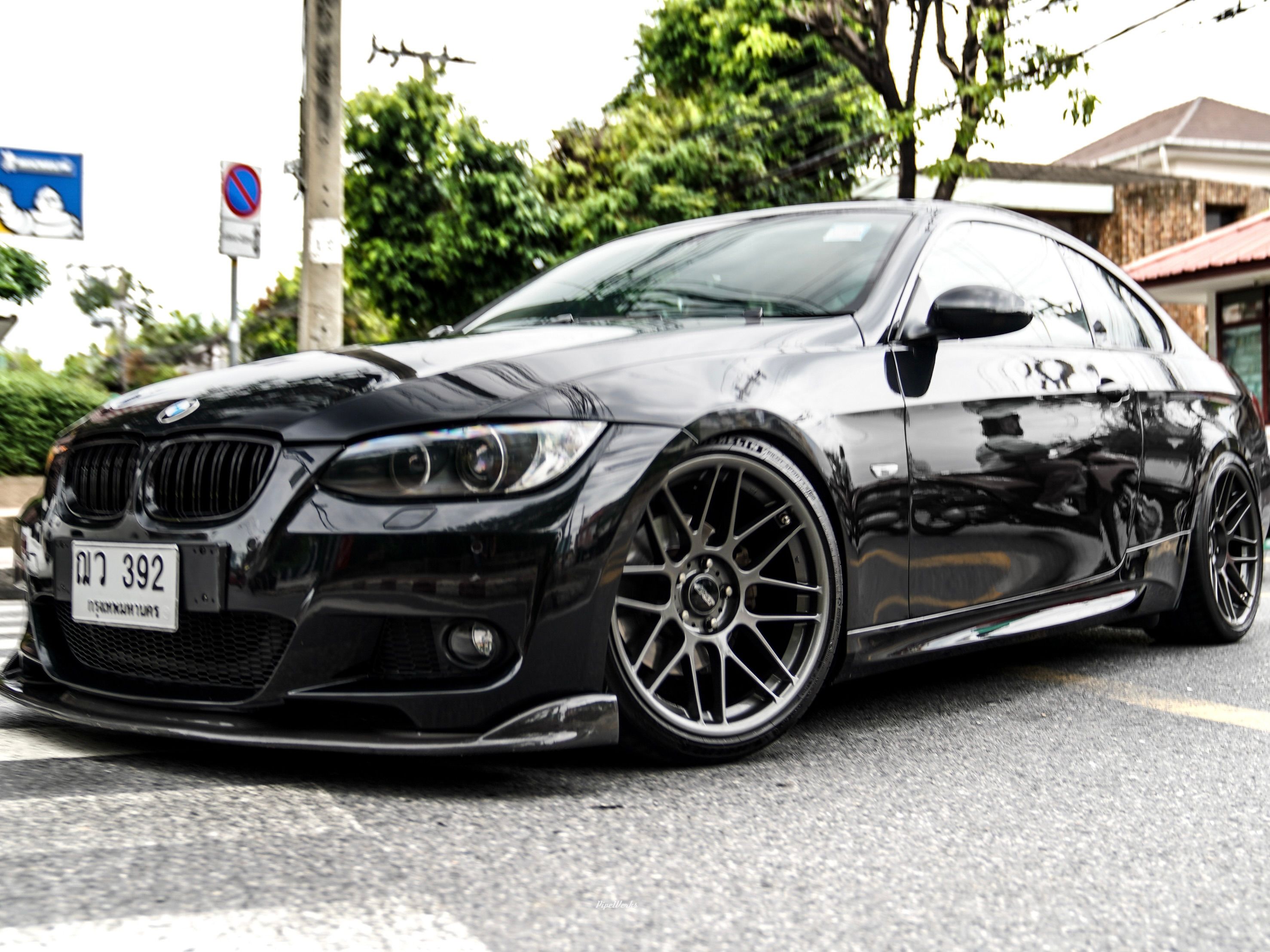 BMW E92 Coupe 3 Series with 19" ARC-8 Wheels in Anthracite