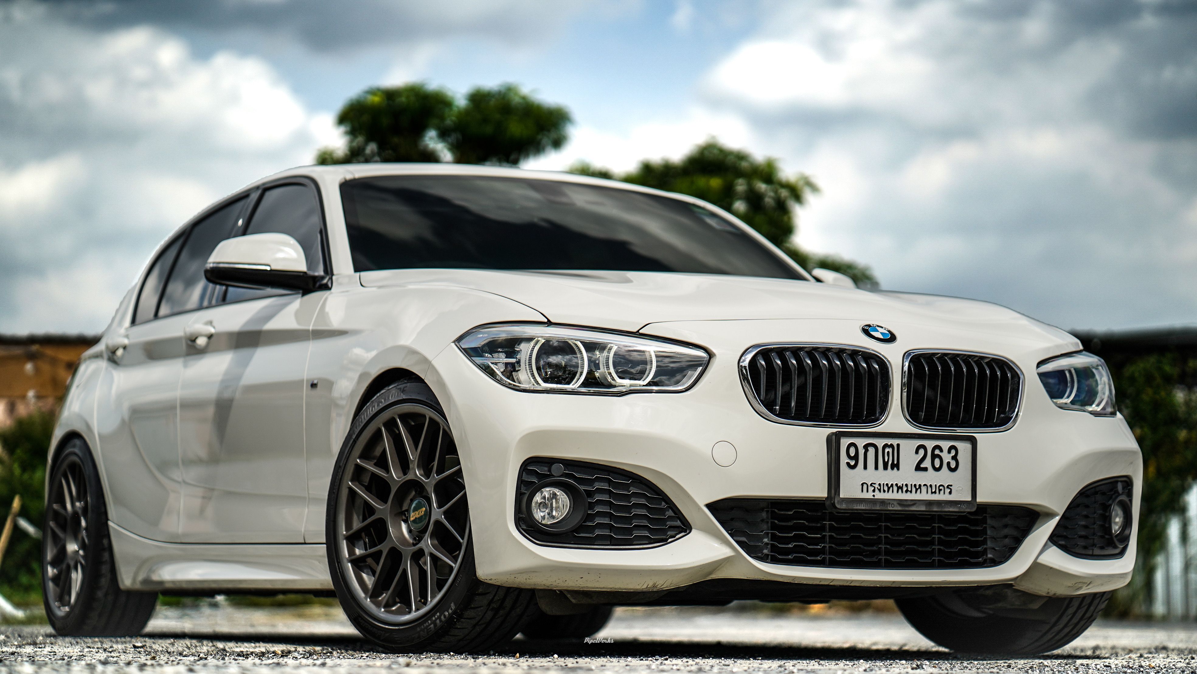 BMW F20 Hatchback 1 Series with 18" ARC-8 Wheels in Anthracite