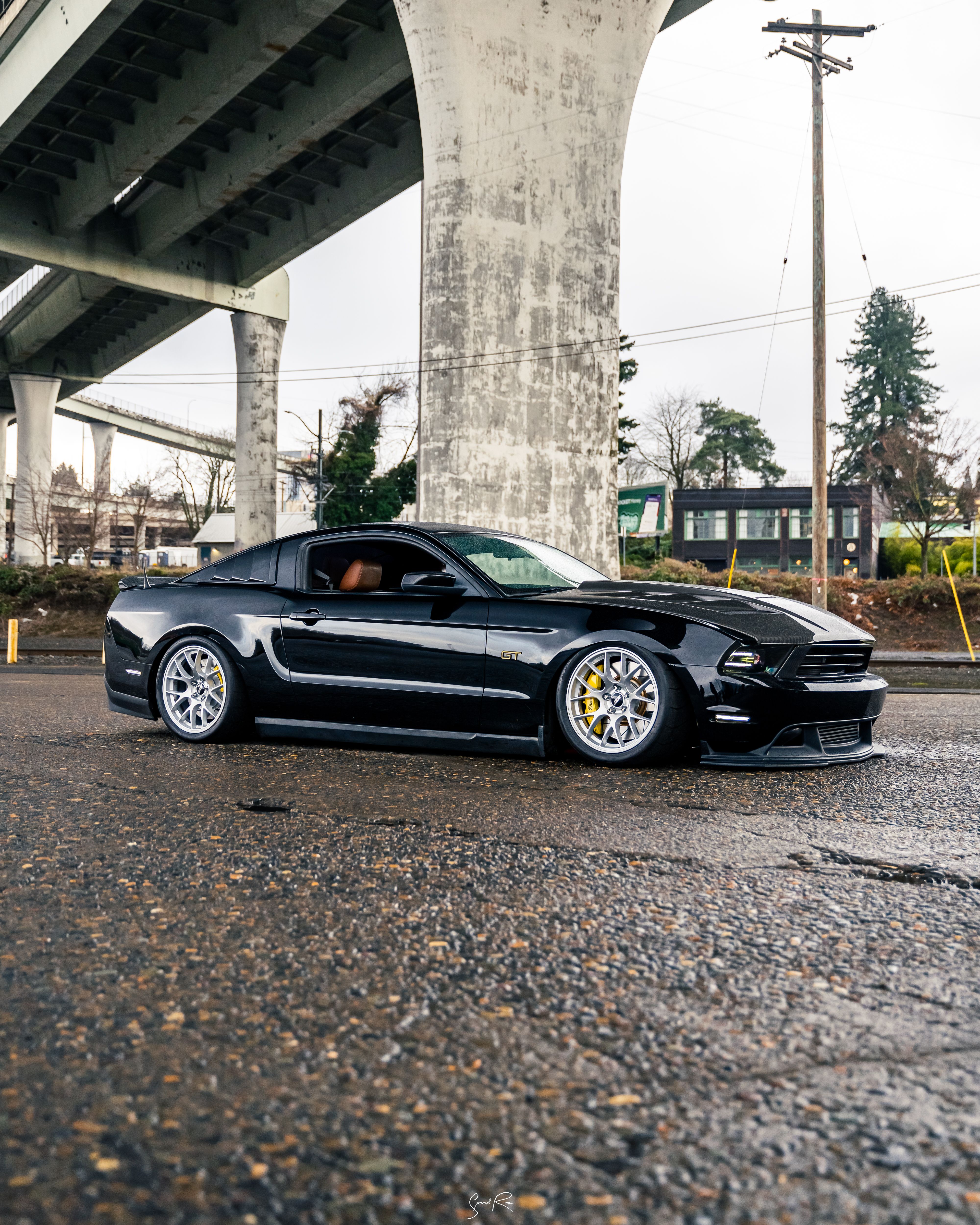Ford S197 Mustang GT with 18" EC-7 in Race Silver on Ford S197 - Apex Album