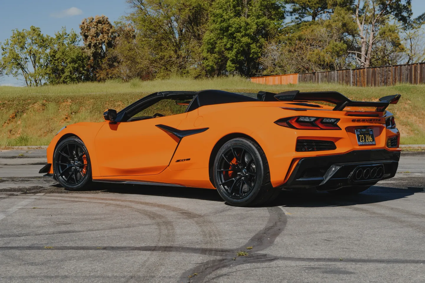 Chevrolet C8 Corvette Z06 with 19" VS-5RS Wheels in Satin Black