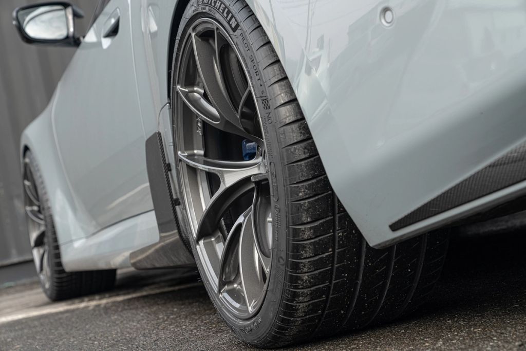 BMW G87 M2 with 20" VS-5RS Wheels in Anthracite