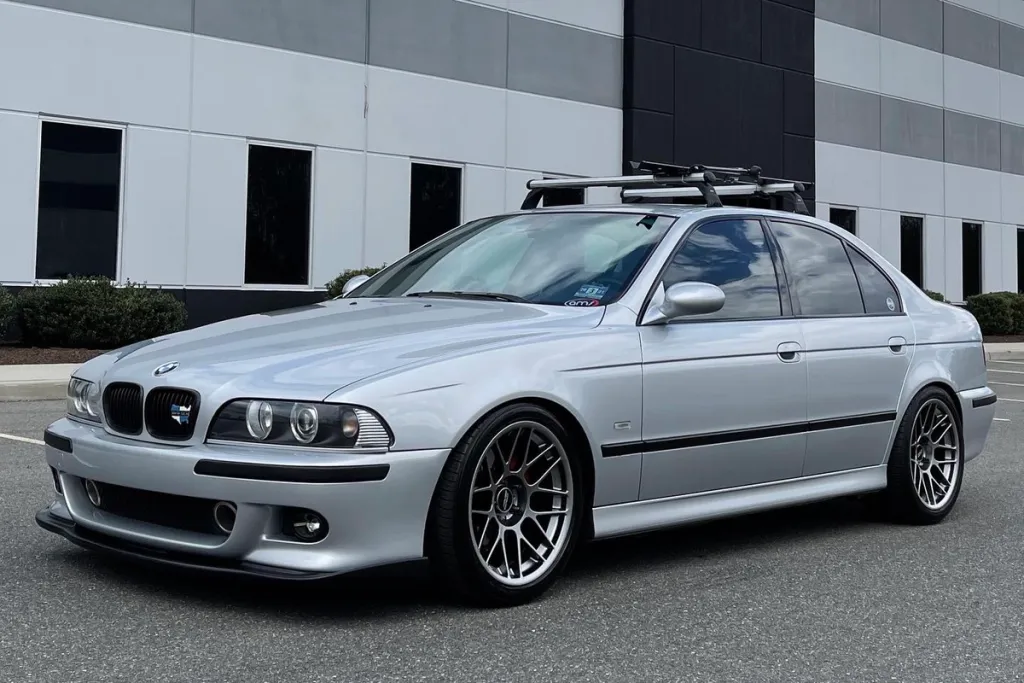 BMW E39 5 Series with 18" ARC-8 Wheels in Anthracite