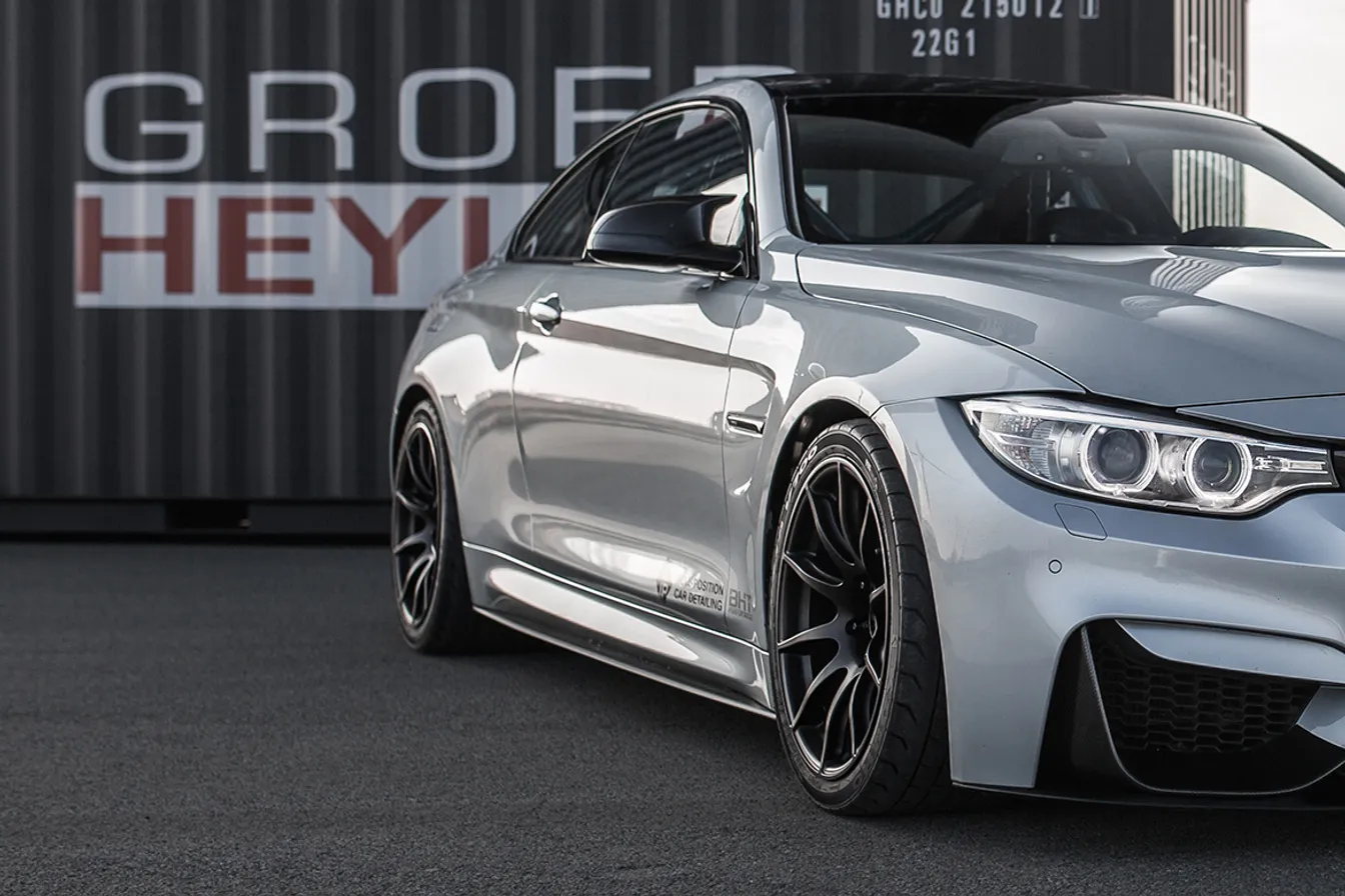F82 M4 Track Car With 18″ SM-10 Wheels