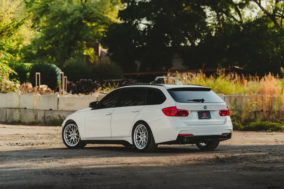 BMW F31 Wagon 3 Series with 18" ARC-8 Wheels in Race Silver