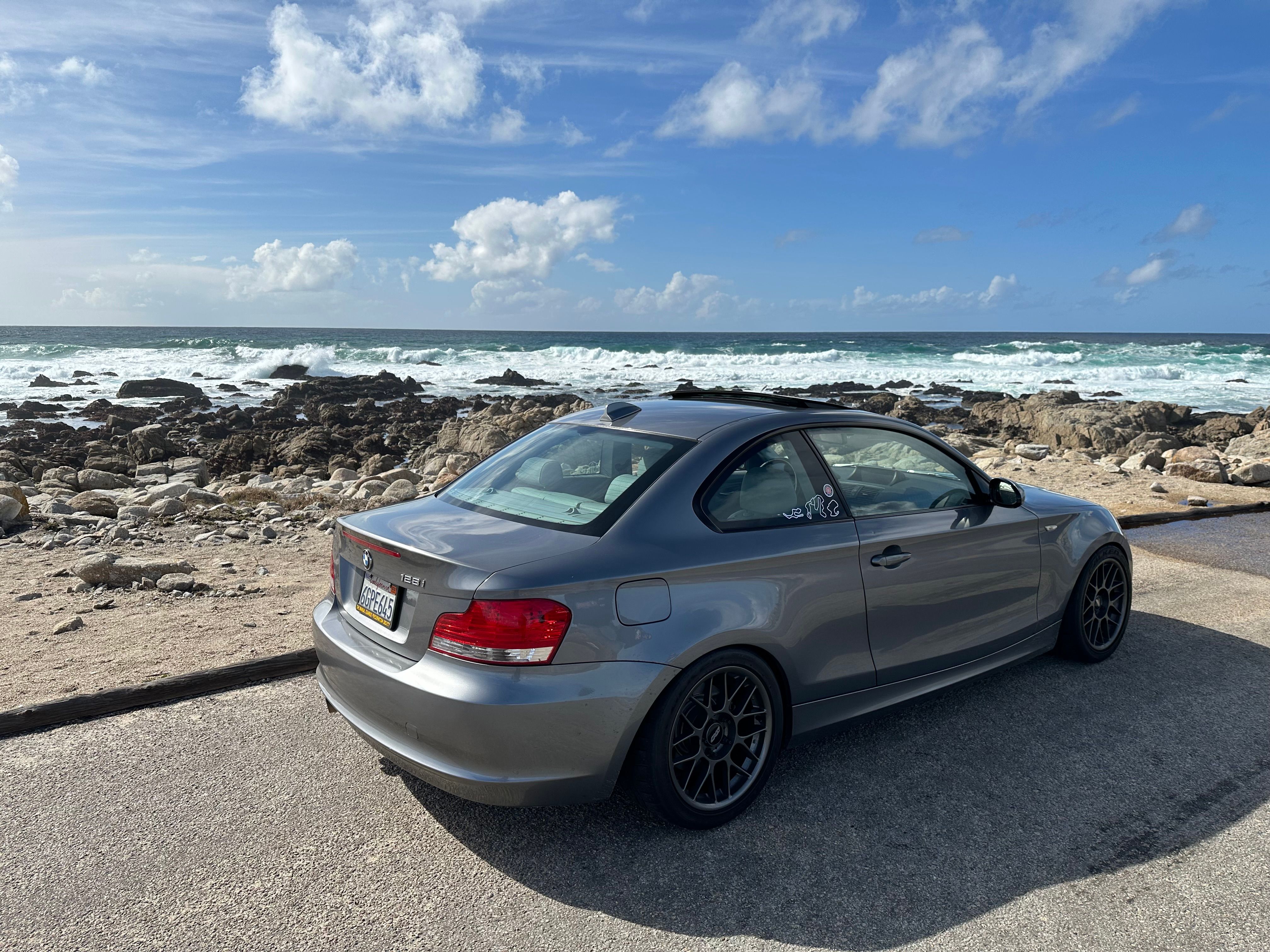 BMW E82 Coupe 1 Series with 17" ARC-8 Wheels in Anthracite