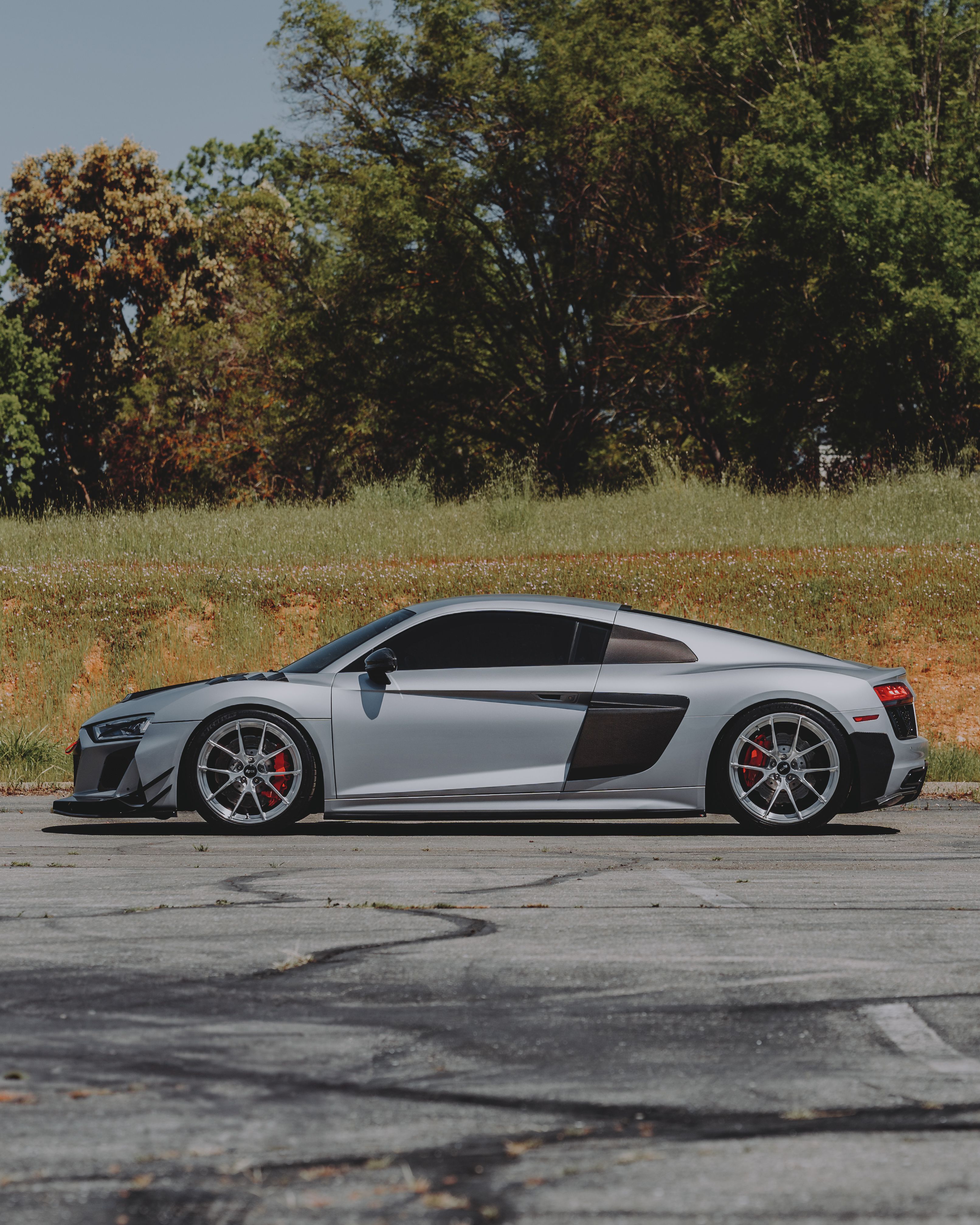 Audi Gen 2 R8 with 19"/20" VS-5RS Wheels in Brushed Clear