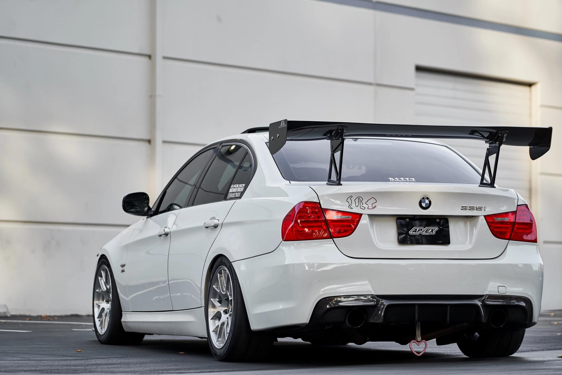 BMW E90 LCI Sedan 3 Series with 17" EC-7R Wheels in Brushed Clear