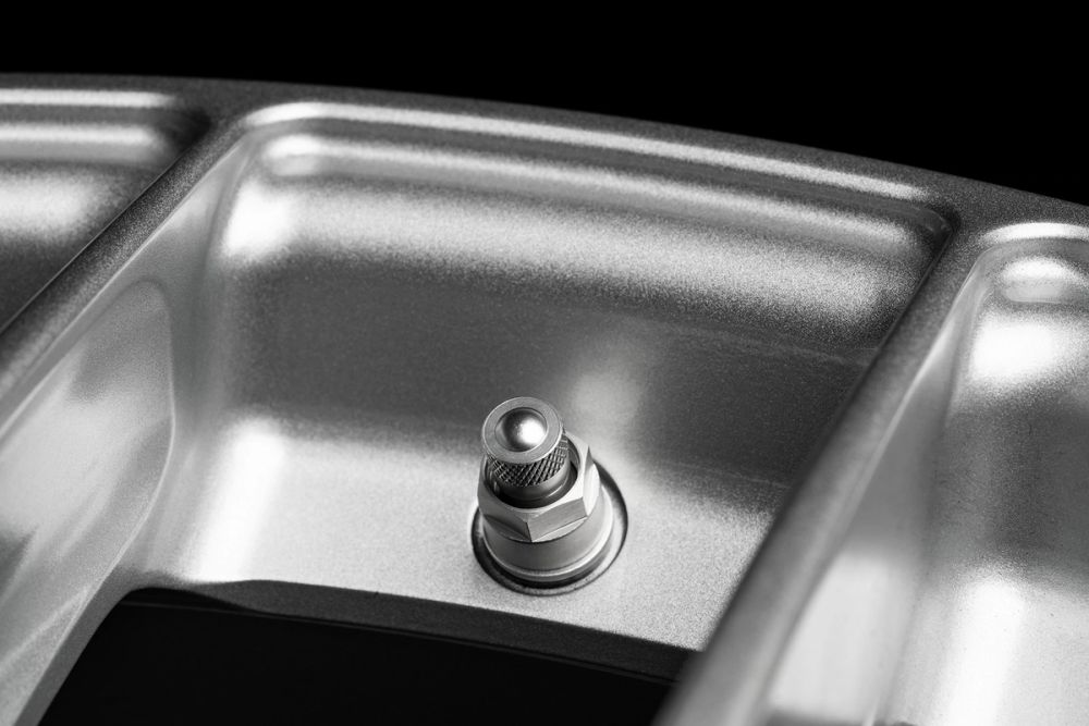 Apex Low Profile Metal Valve Stems