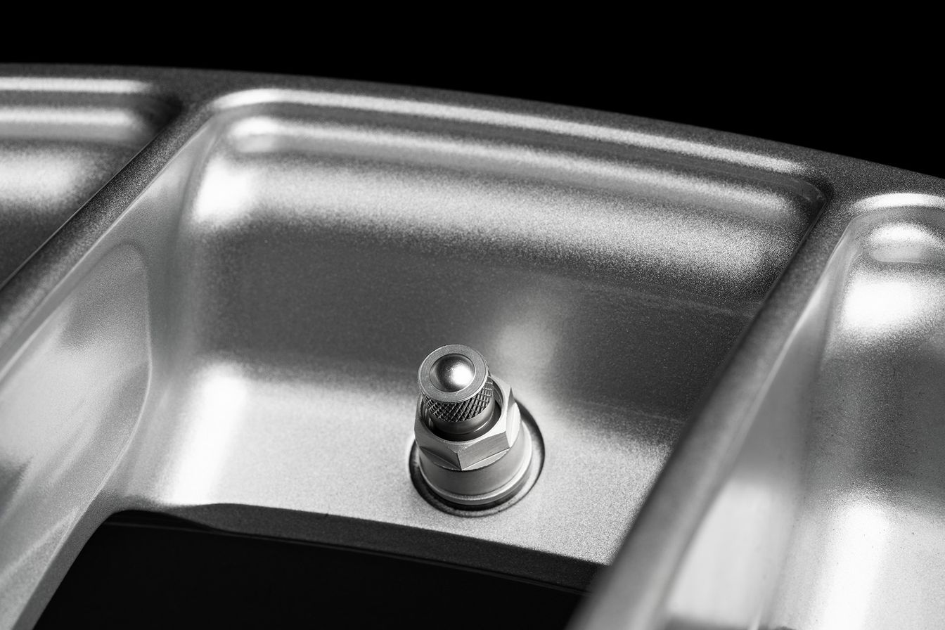 Apex Low Profile Metal Valve Stems