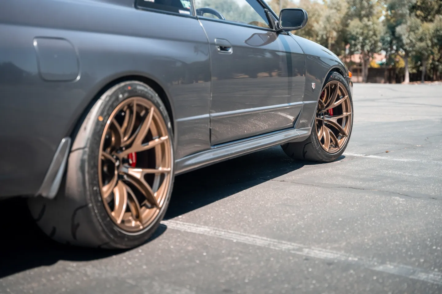 Nissan R32 GT-R with 18" VS-5RS Wheels in Satin Bronze
