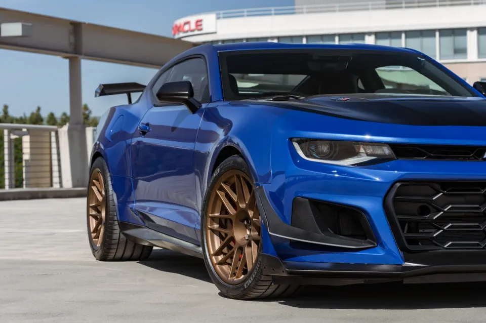 Chevrolet 6th Gen Camaro ZL1 1LE with 19" ARC-8 Wheels in Satin Bronze