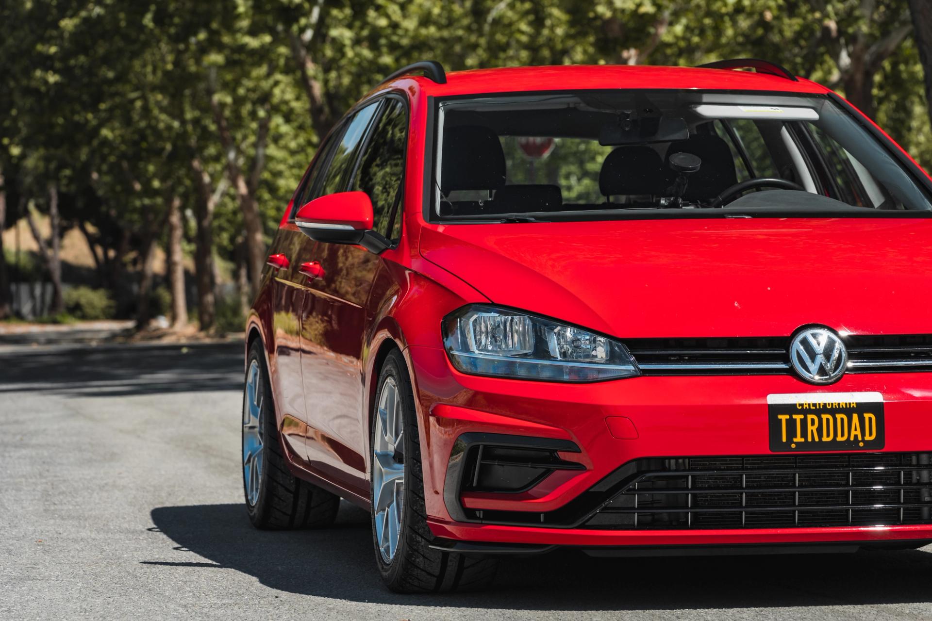 VW MK7 Golf SportWagen with 17" VS-5RS Wheels in Brushed Clear
