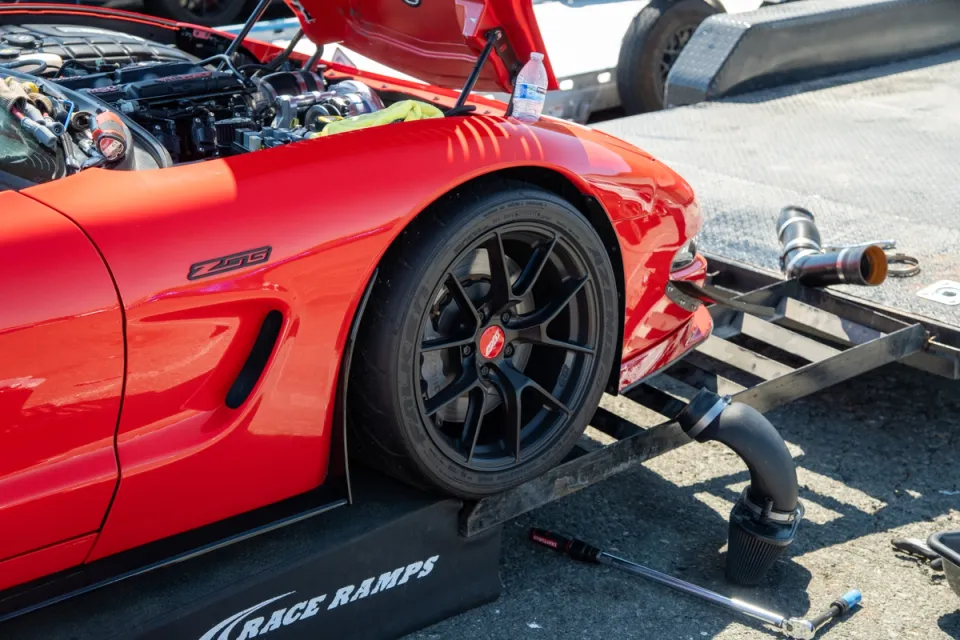 Chevrolet C5 Corvette Z06 with 18" VS-5RS Wheels in Satin Black