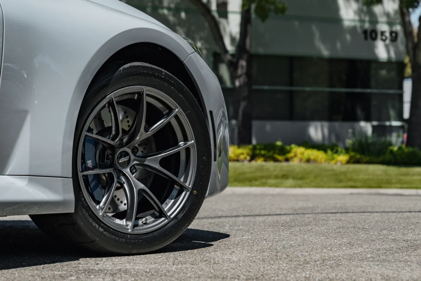 BMW G87 M2 with 18" VS-5RS Wheels in Anthracite