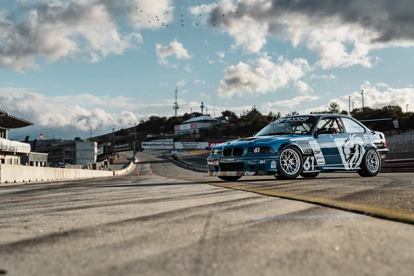 BMW E36 3 Series with 17" ARC-8 Wheels in Hyper Silver
