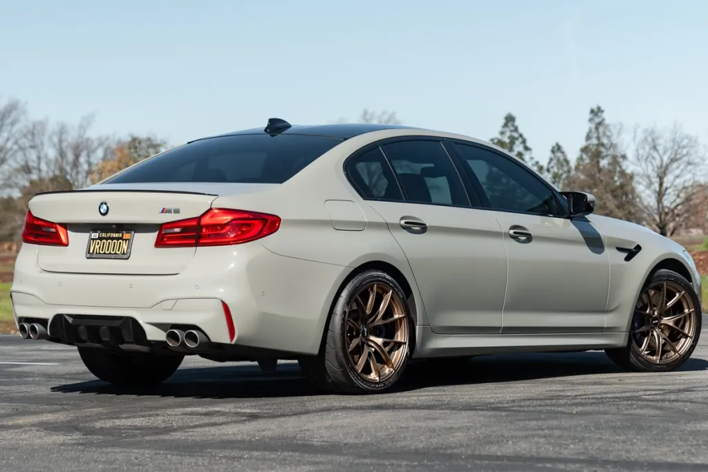 BMW F90 M5 with 19" VS-5RS Wheels in Satin Bronze